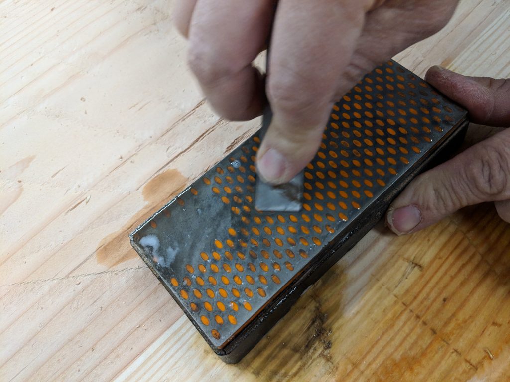 HOW TO Sharpen Chisels with a Diamond Stone - The Wood Joint